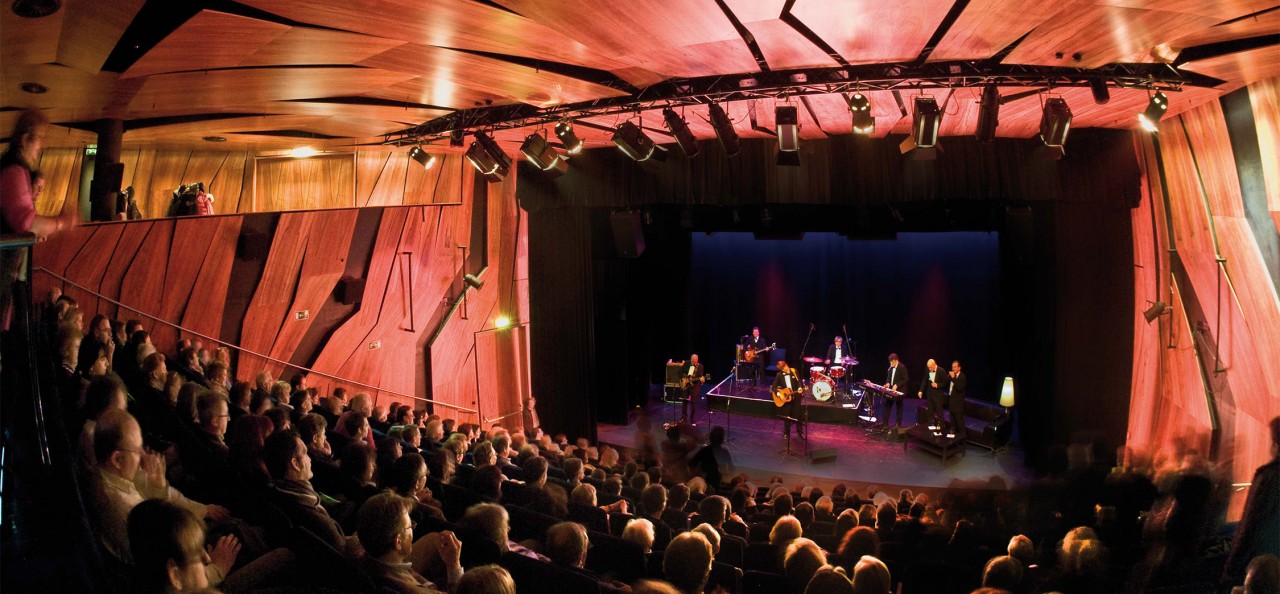 OVAL - AT Europark EN